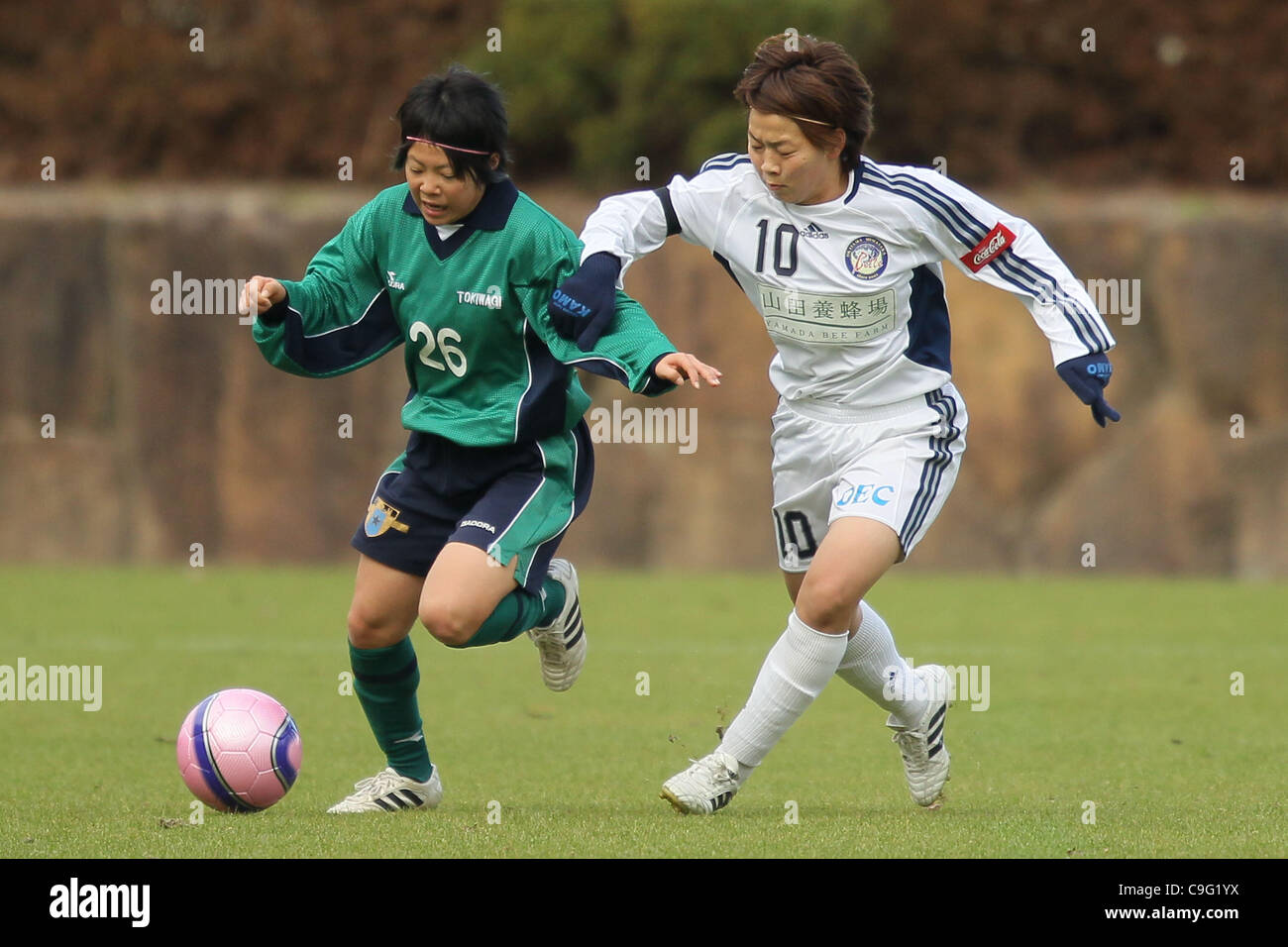 (L to R) Miki Ito (Tokiwagi), Aya Miyama (Belle), December 17, 2011 ...