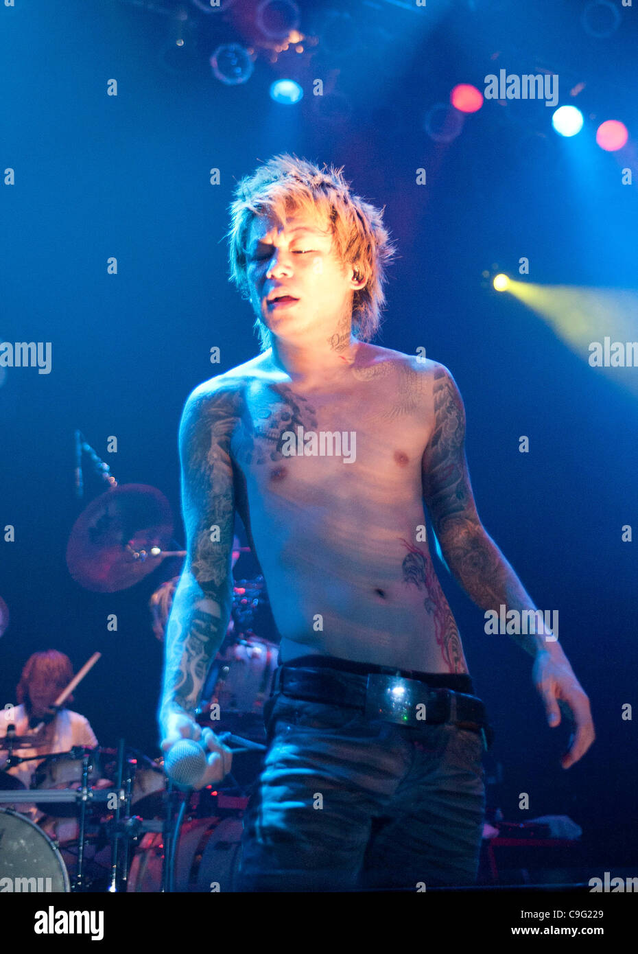 December 18, 2011 - Chicago, IL USA - Kyo (front) and Shinya (back), of ...