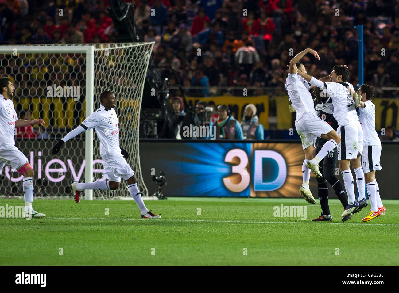 Al sadd team hi-res stock photography and images - Alamy