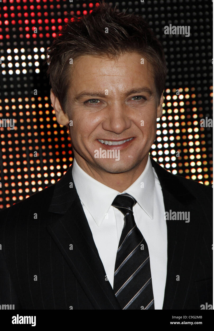 Dec. 19, 2011 - New York, New York, U.S. - Jeremy Renner arrives for ...