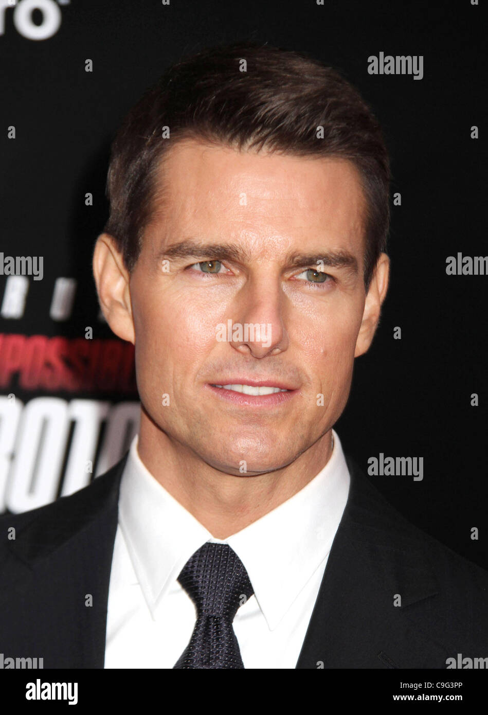 Tom cruise headshot mission impossible hi-res stock photography and ...