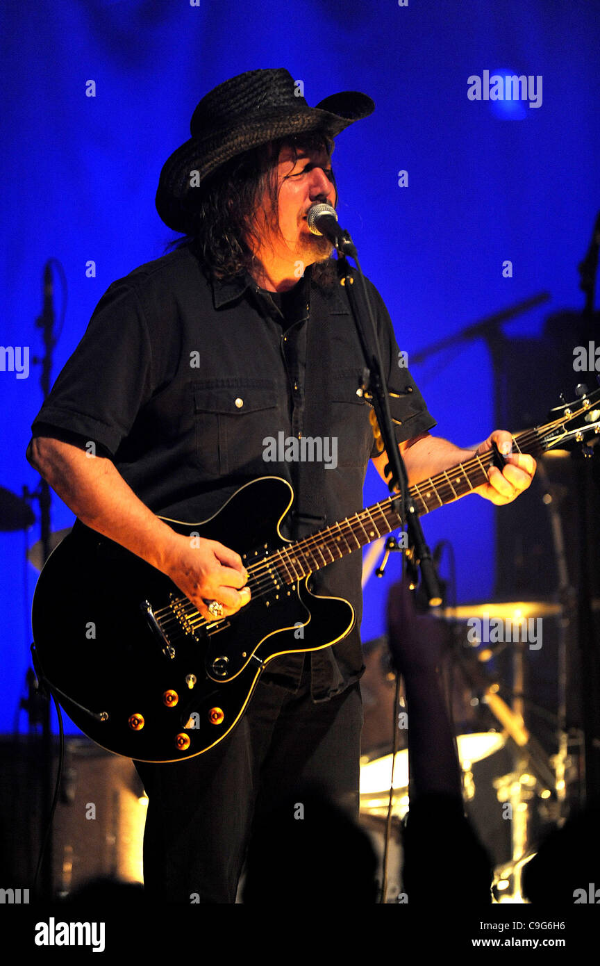 Dec. 16, 2011 - Wilmington, North Carolina; USA - Musician KEVN KINNEY ...