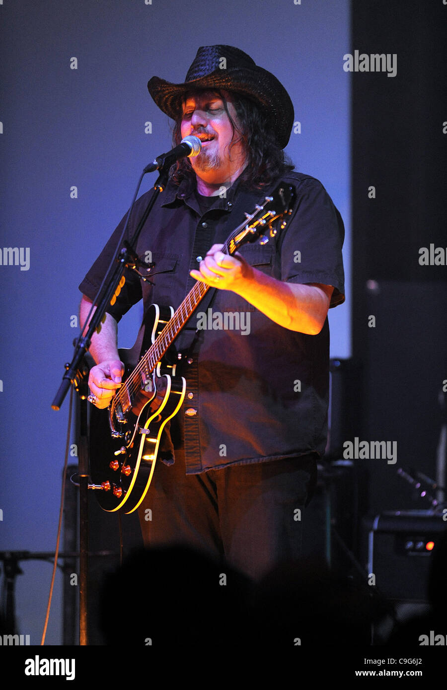 Kevn Kinney High Resolution Stock Photography and Images - Alamy