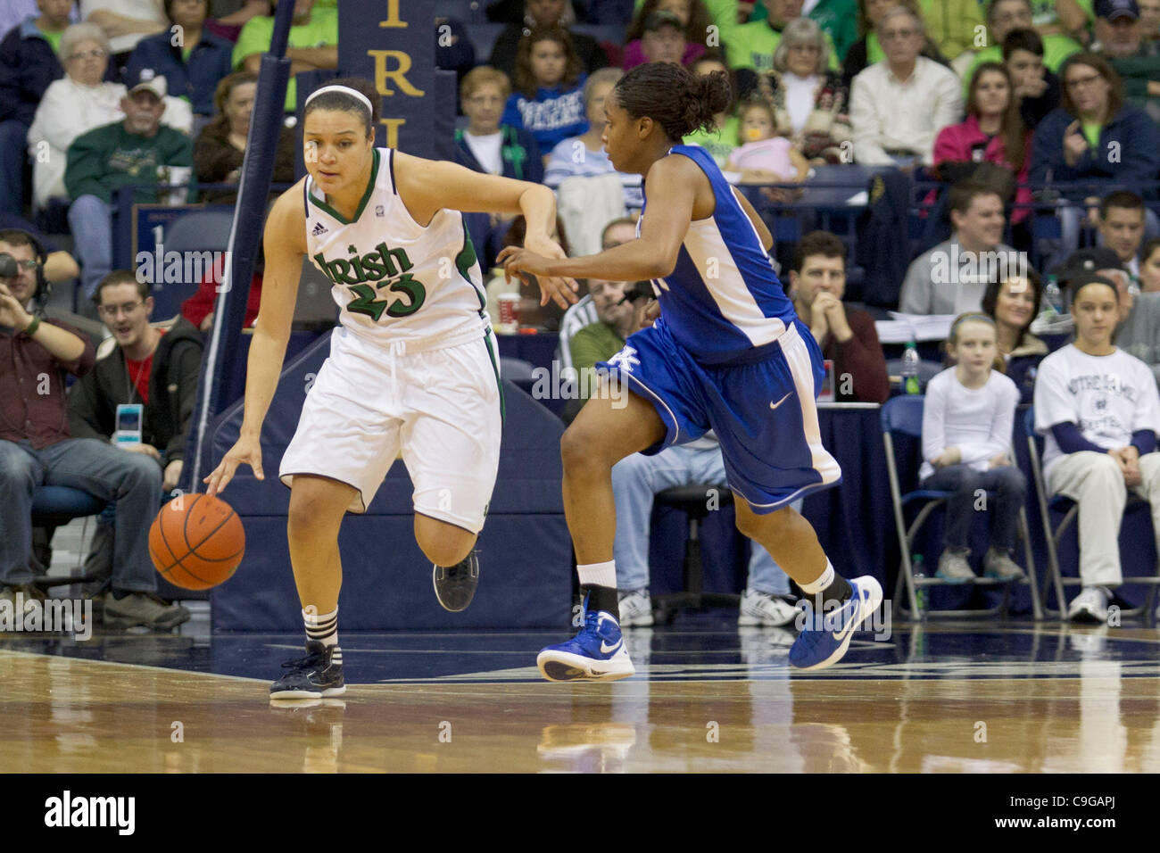 Dec. 18, 2011 - South Bend, Indiana, U.S - Notre Dame guard Kayla ...