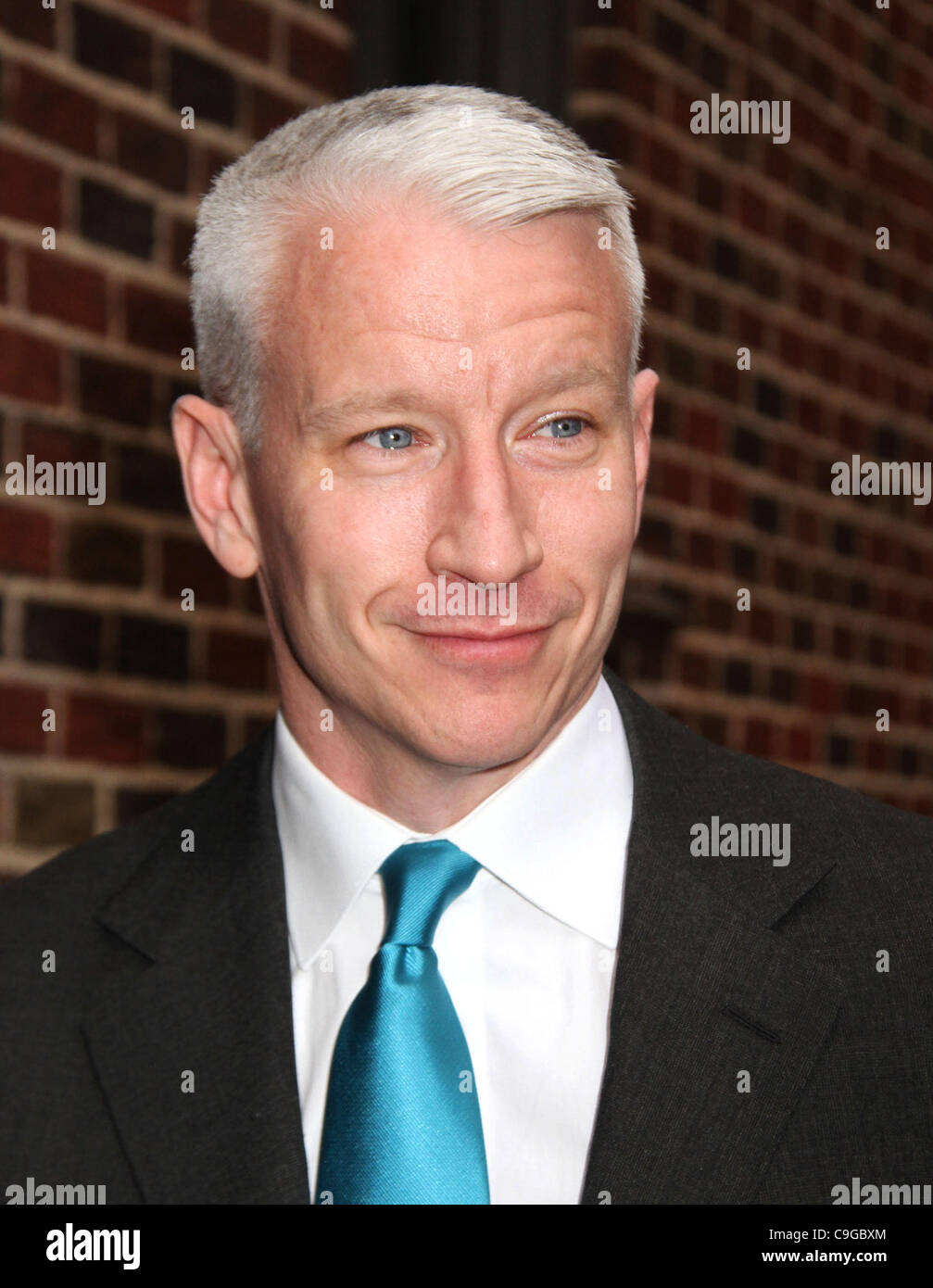 Anderson cooper show hi-res stock photography and images - Alamy
