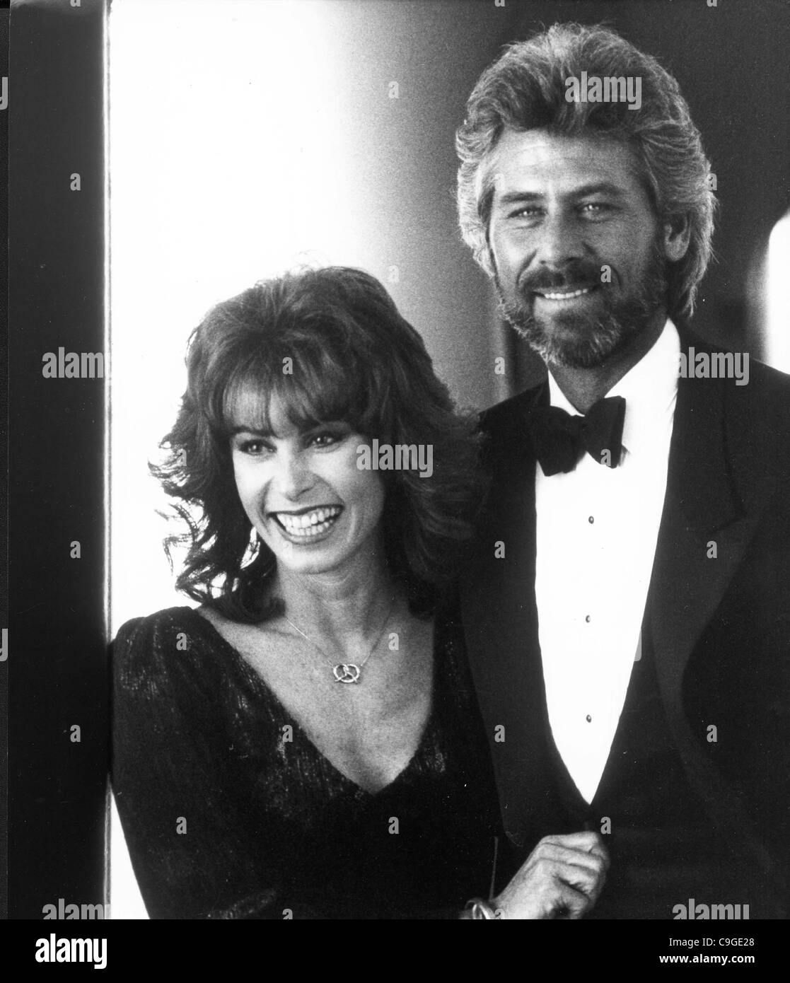 Dec. 16, 2011 - STEFANIE POWERS with Barry Bostwick.(Credit Image: Â ...