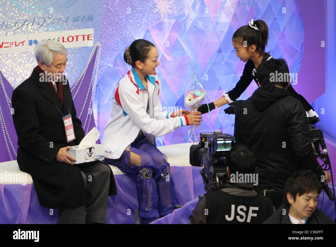 Nobuo sato coach mao asada hi-res stock photography and images - Alamy