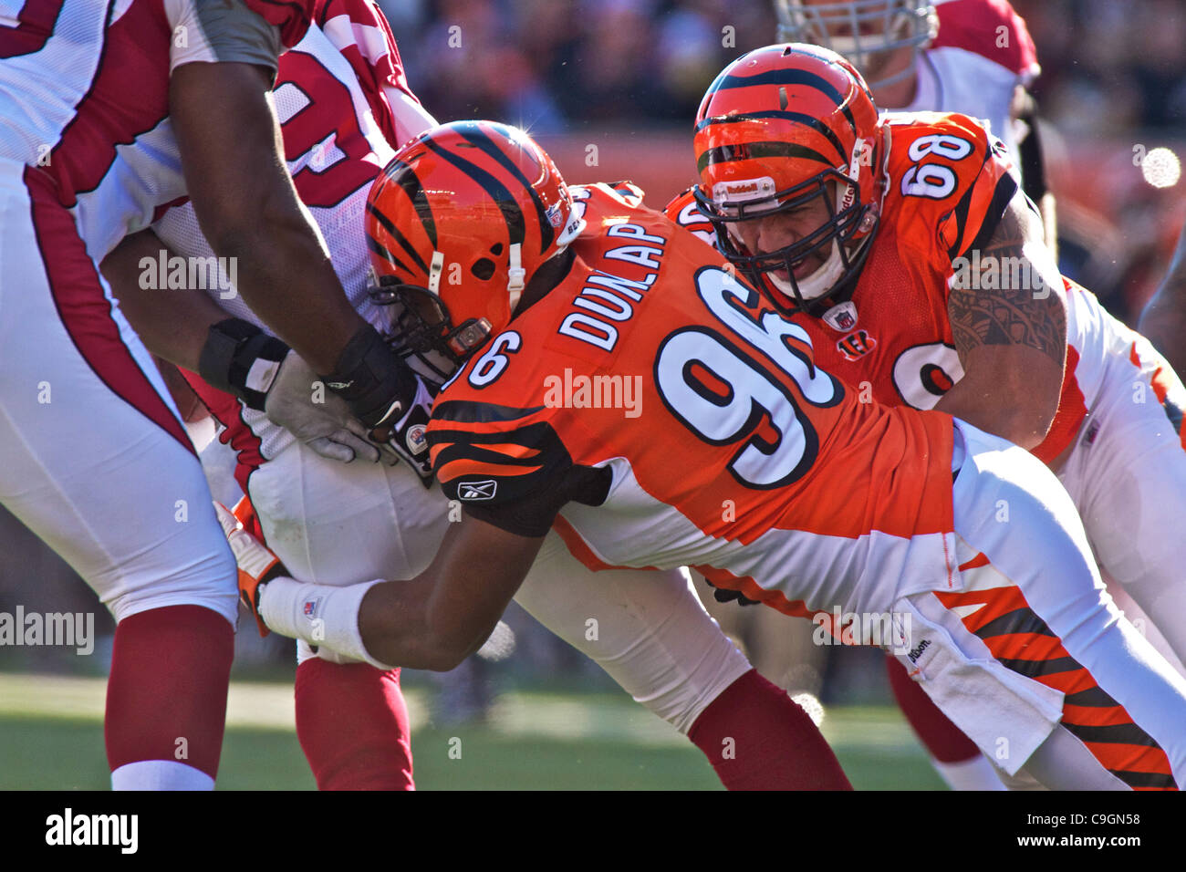 Dec. 24, 2011 - Cincinnati, Ohio, U.S - Cincinnati Bengals defensive ...