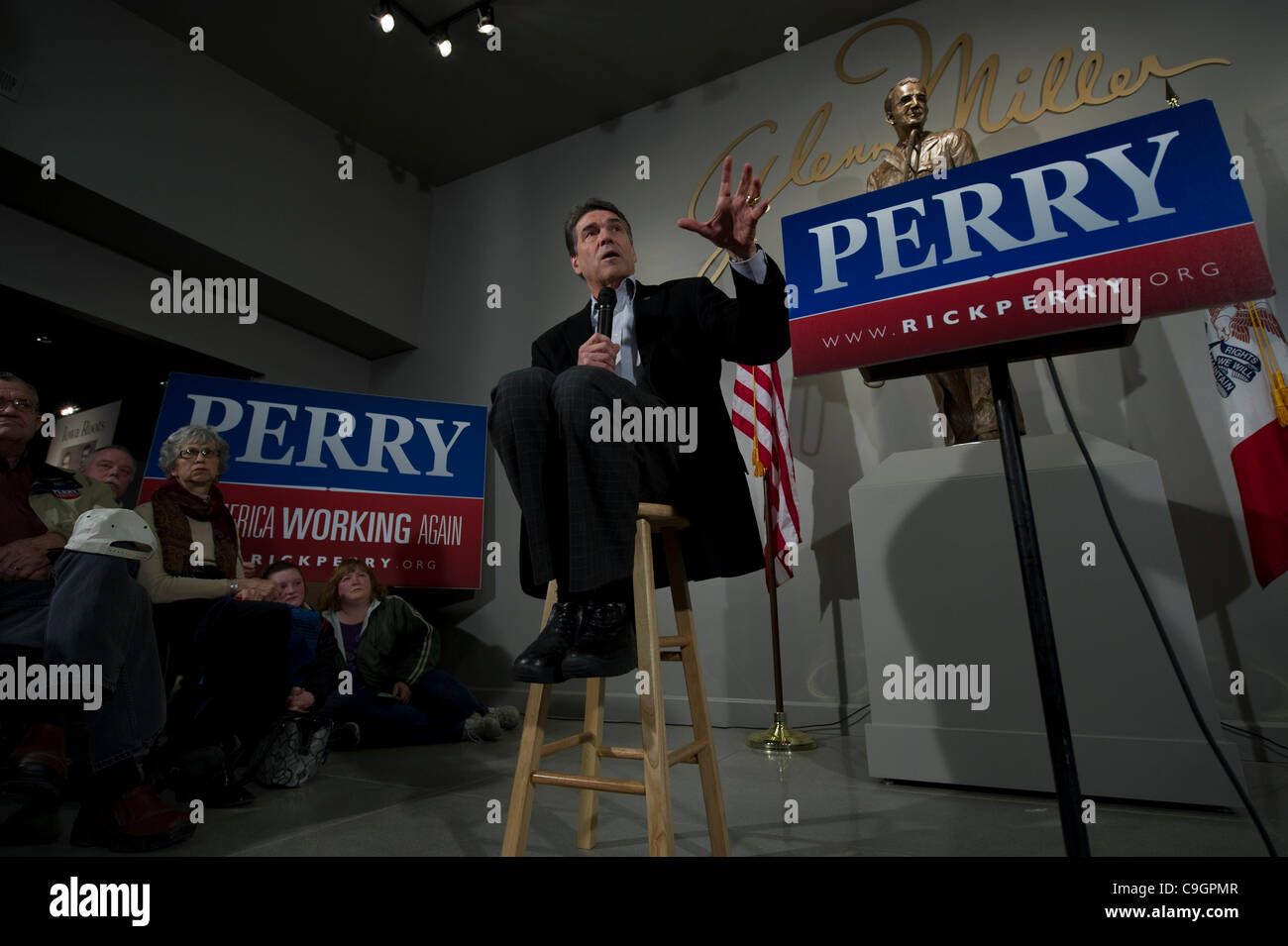 Glenn miller museum hi-res stock photography and images - Alamy