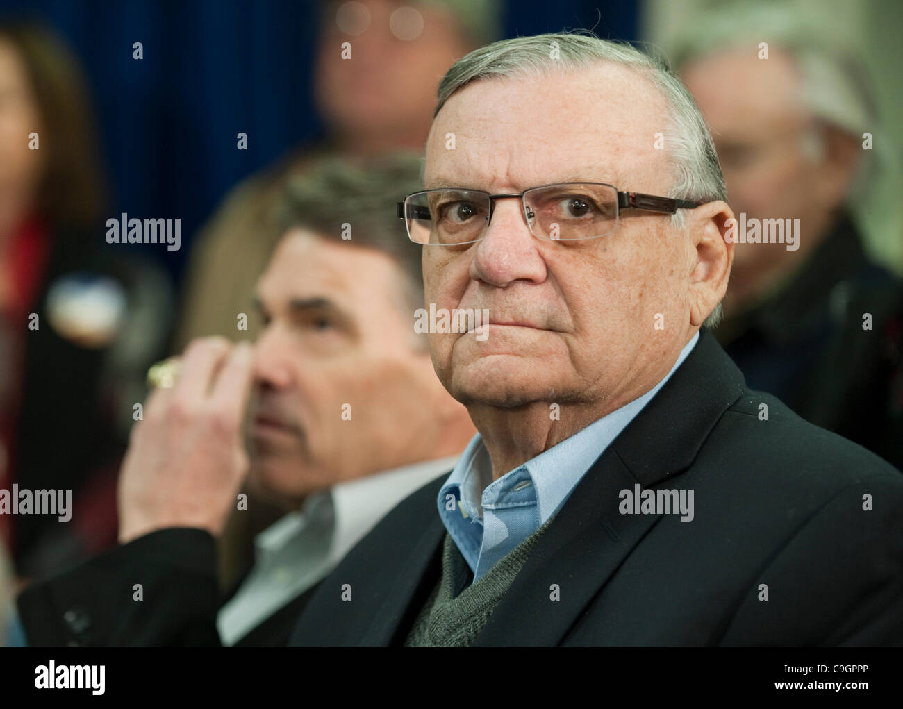 Controversial Arizona sheriff Joe Arpaio sits with Republican ...