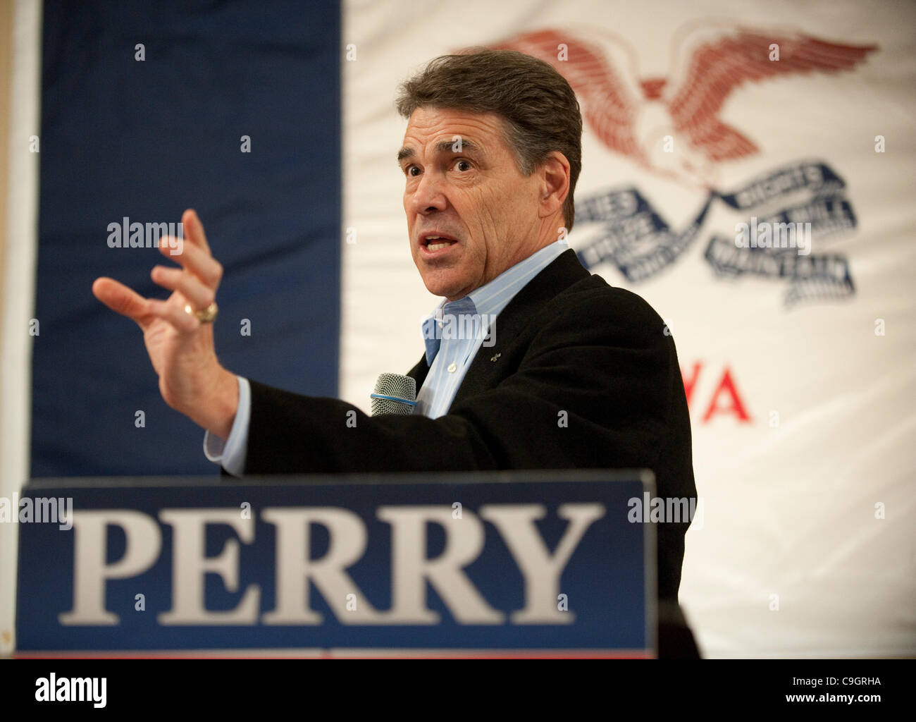 Republican presidential nominee candidate Rick Perry speaks to ...