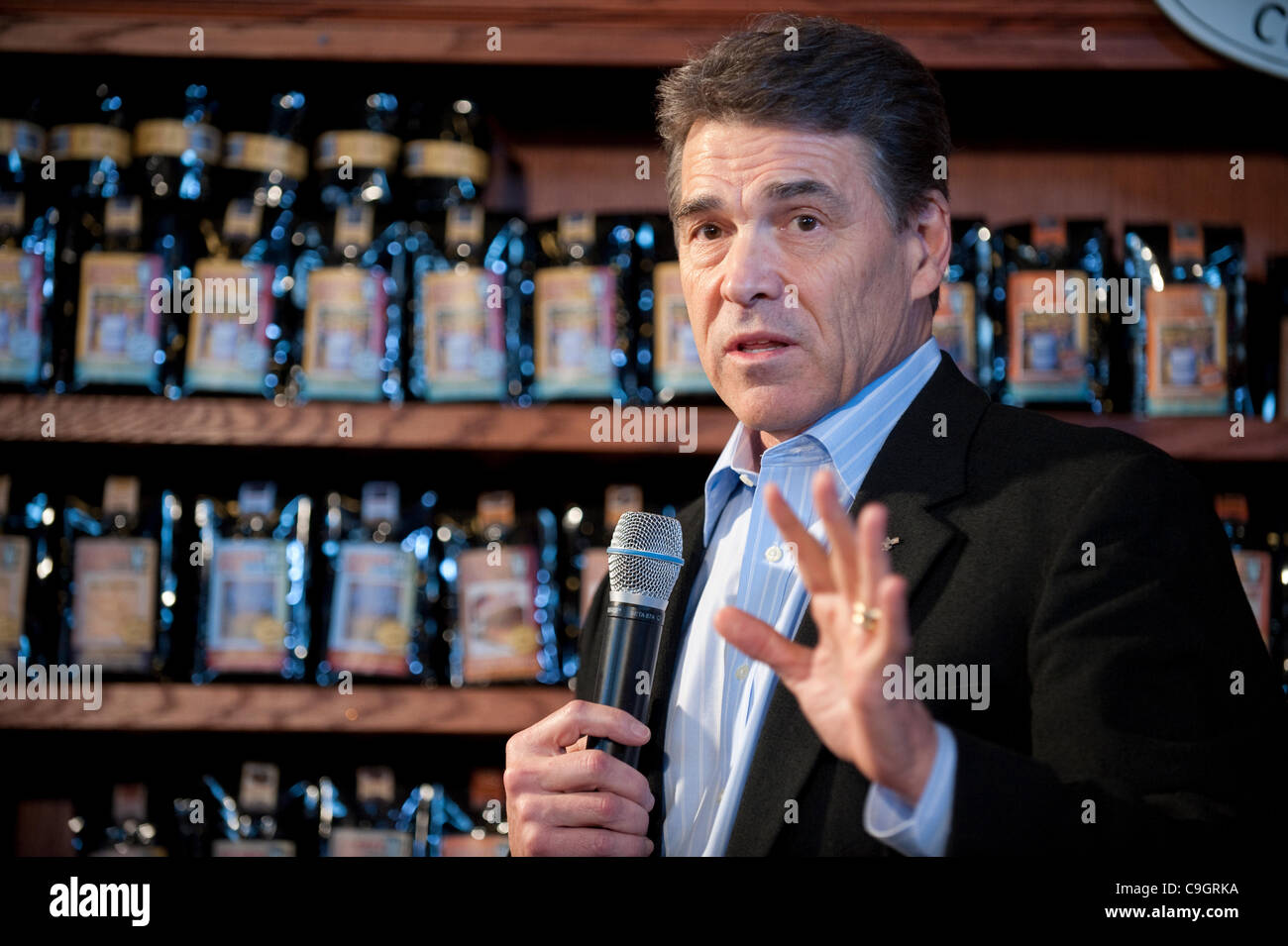 Republican presidential candidate Rick Perry speaks to supporters at a ...