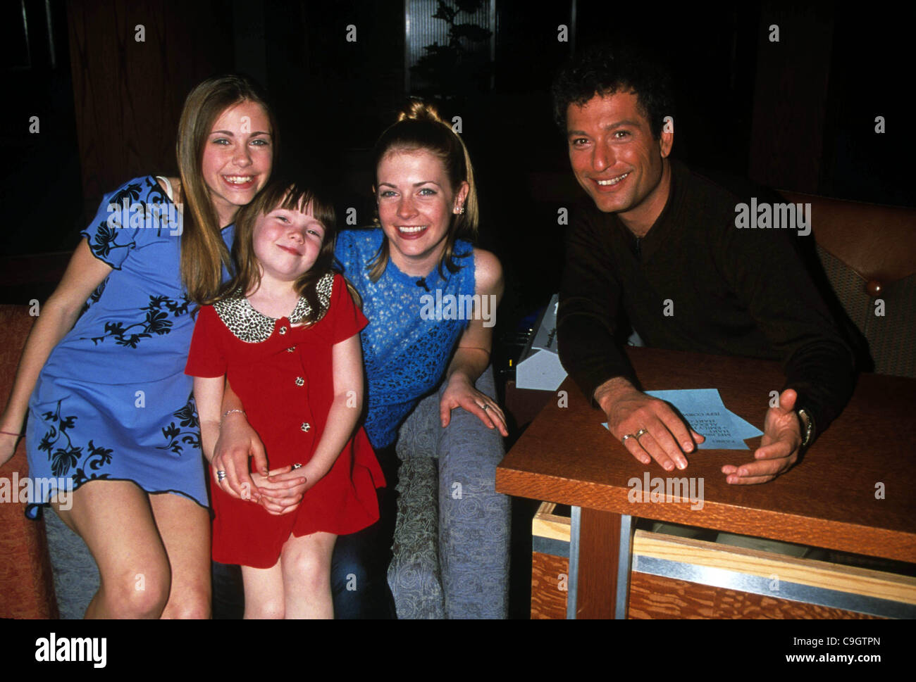 Jan. 1, 1999 - Hollywood, California, U.S. - K14696LR.HOWIE MANDEL ...