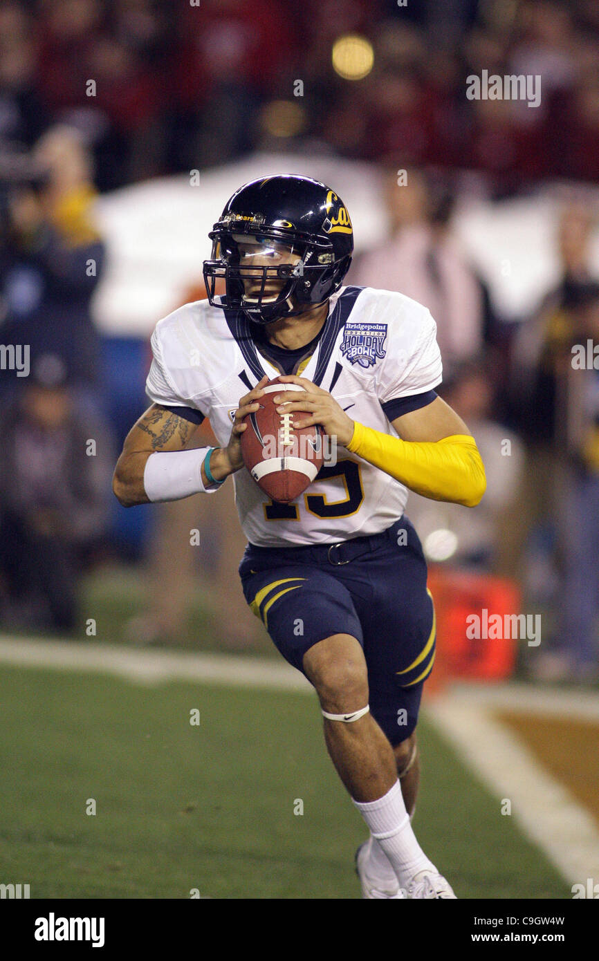 Dec. 29, 2011 - San Diego, California, U.S - Cal Bears QB Zach Maynard ...