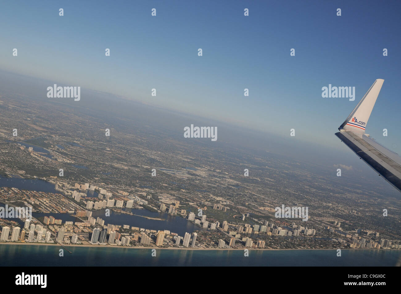 American airlines boeing 737 flight from miami hi-res stock photography ...