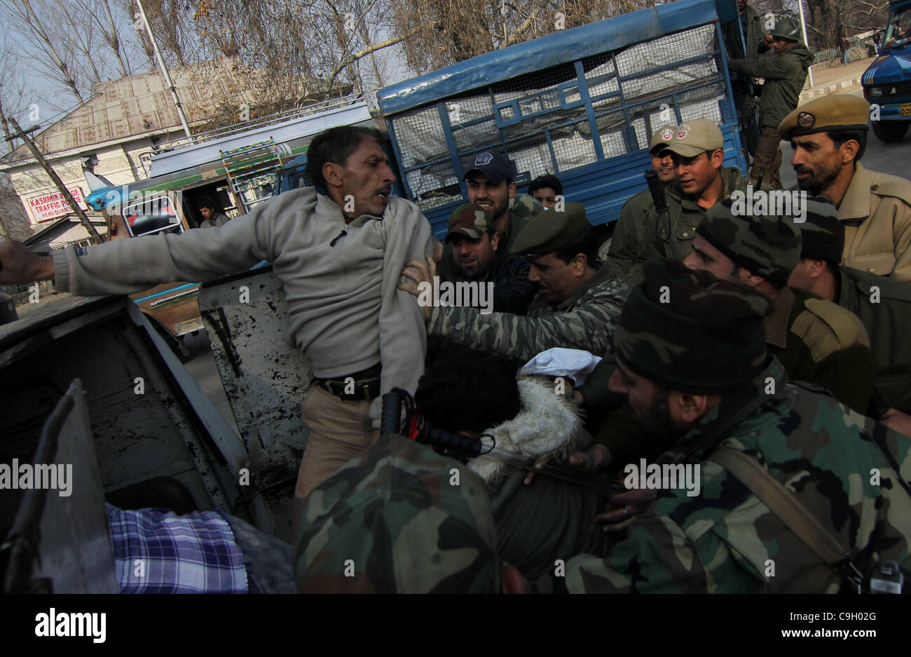 indian police arrest power development deportment (PDD) daily wagers ...