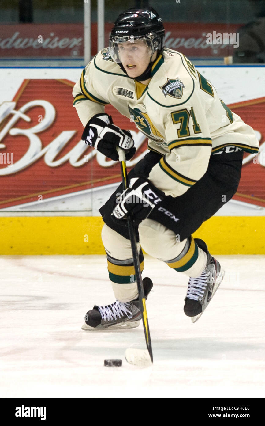 Chris tierney hi-res stock photography and images - Alamy