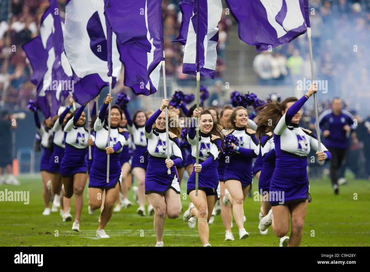Northwestern cheerleaders hi-res stock photography and images - Alamy