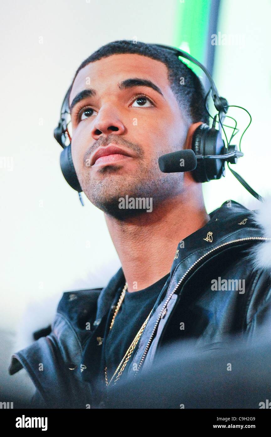 Drake, rehearses at the Nivea stage at the New Year's Eve 2012 in Times ...
