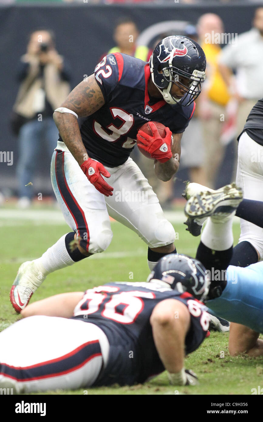 S 22 32 23 hi-res stock photography and images - Alamy