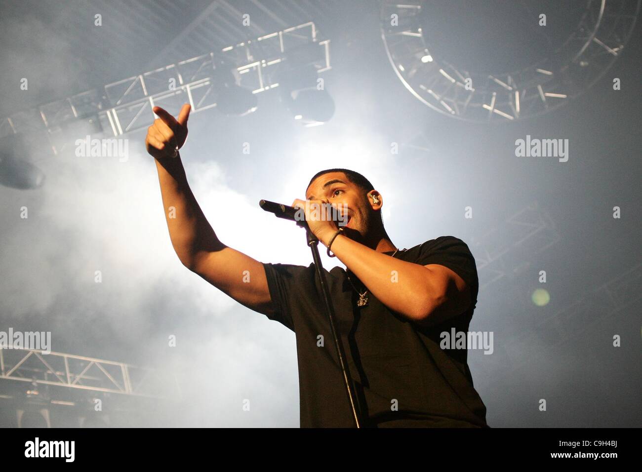 Drake on stage for Drake New Year's Day Concert at The Joint, Hard Rock ...