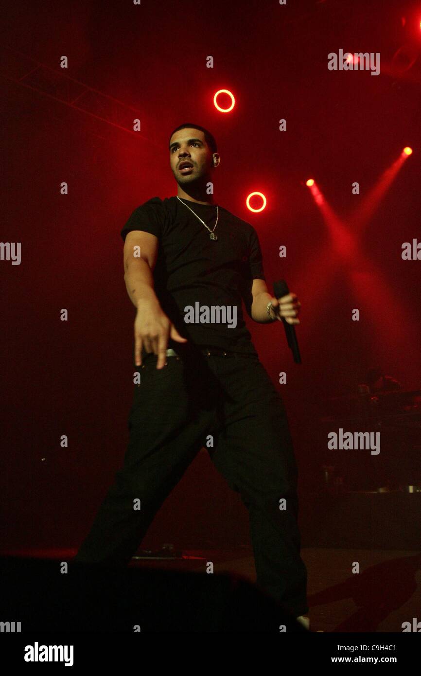 Drake on stage for Drake New Year's Day Concert at The Joint, Hard Rock ...