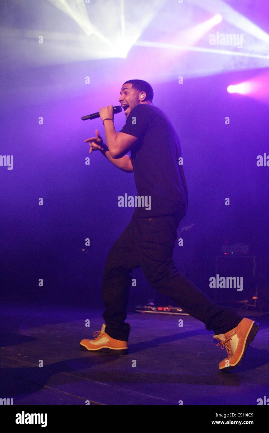 Drake on stage for Drake New Year's Day Concert at The Joint, Hard Rock ...