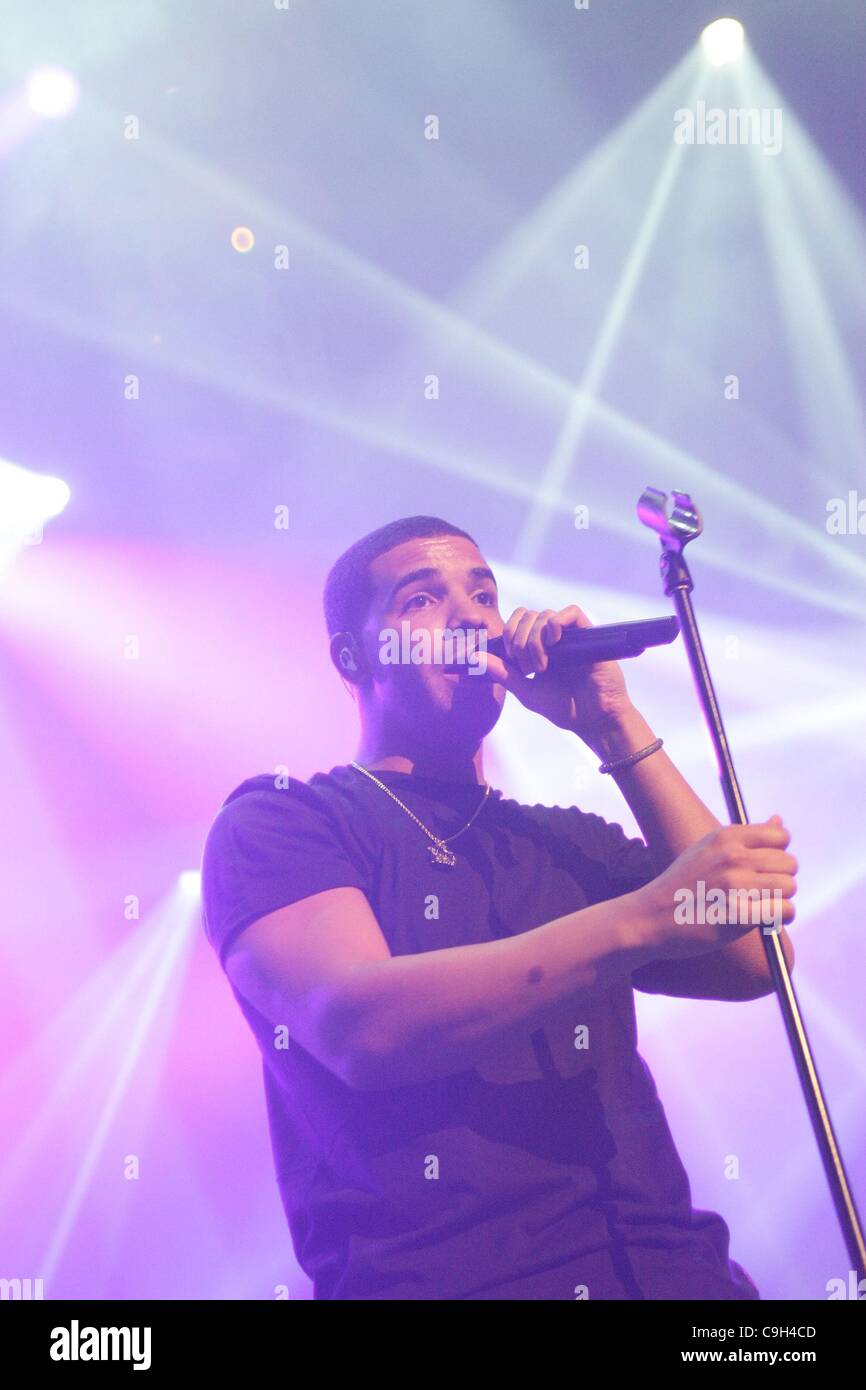 Drake on stage for Drake New Year's Day Concert at The Joint, Hard Rock ...