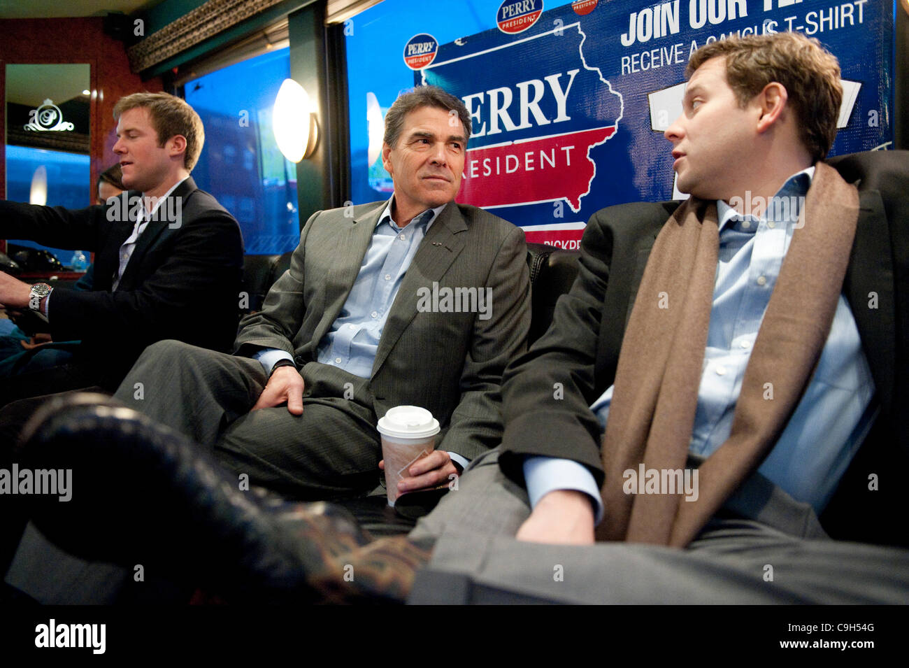 With her son perry hi-res stock photography and images - Alamy