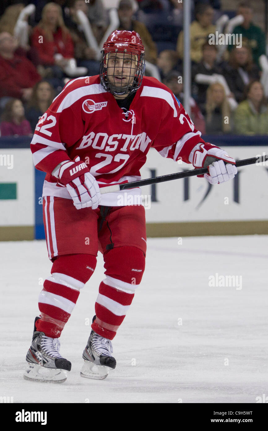 Boston university terriers hockey hi-res stock photography and images ...