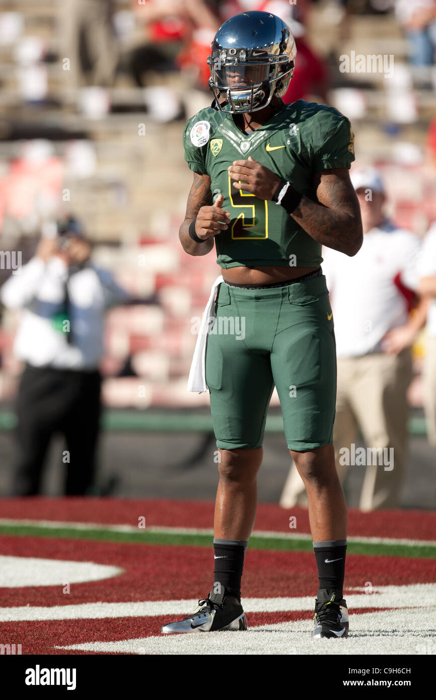 Jan. 2, 2012 - Pasadena, California, U.S - Oregon Ducks quarterback ...