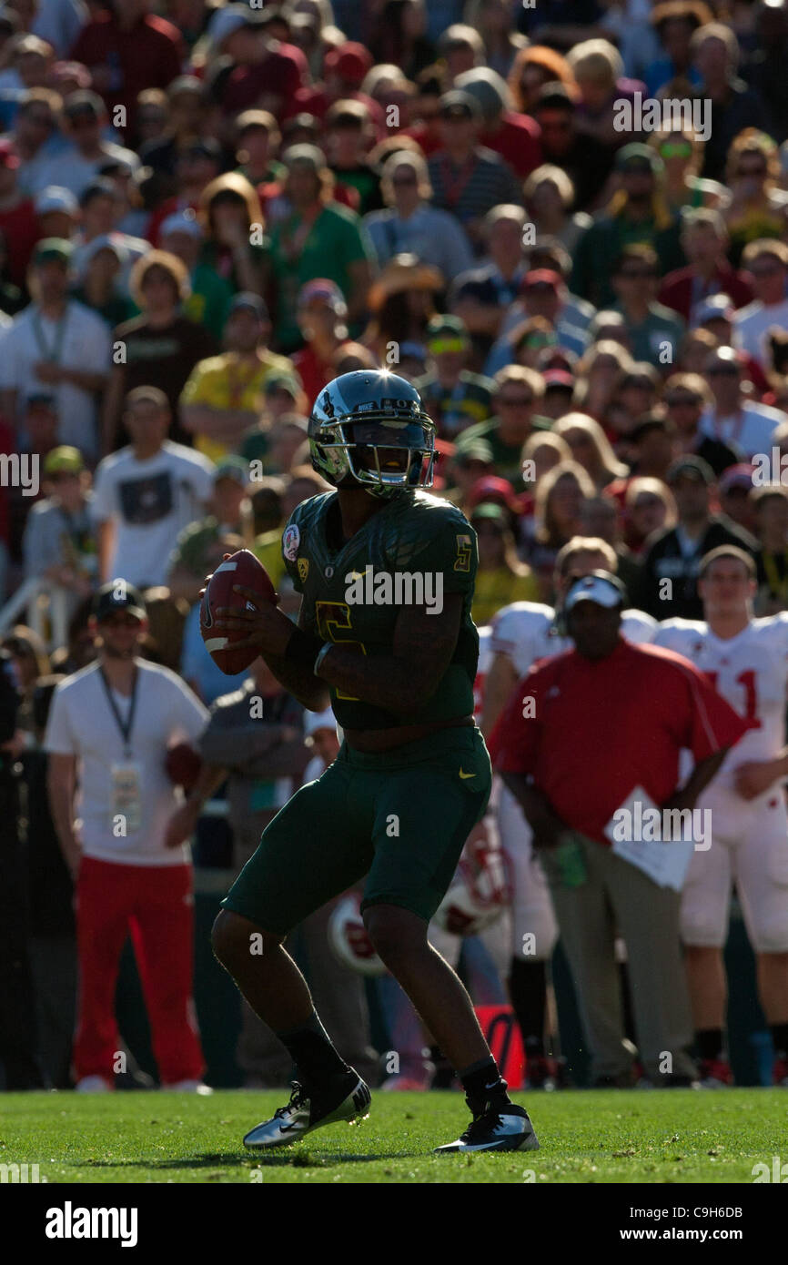 Jan. 2, 2012 - Pasadena, California, U.S - Oregon Ducks quarterback ...