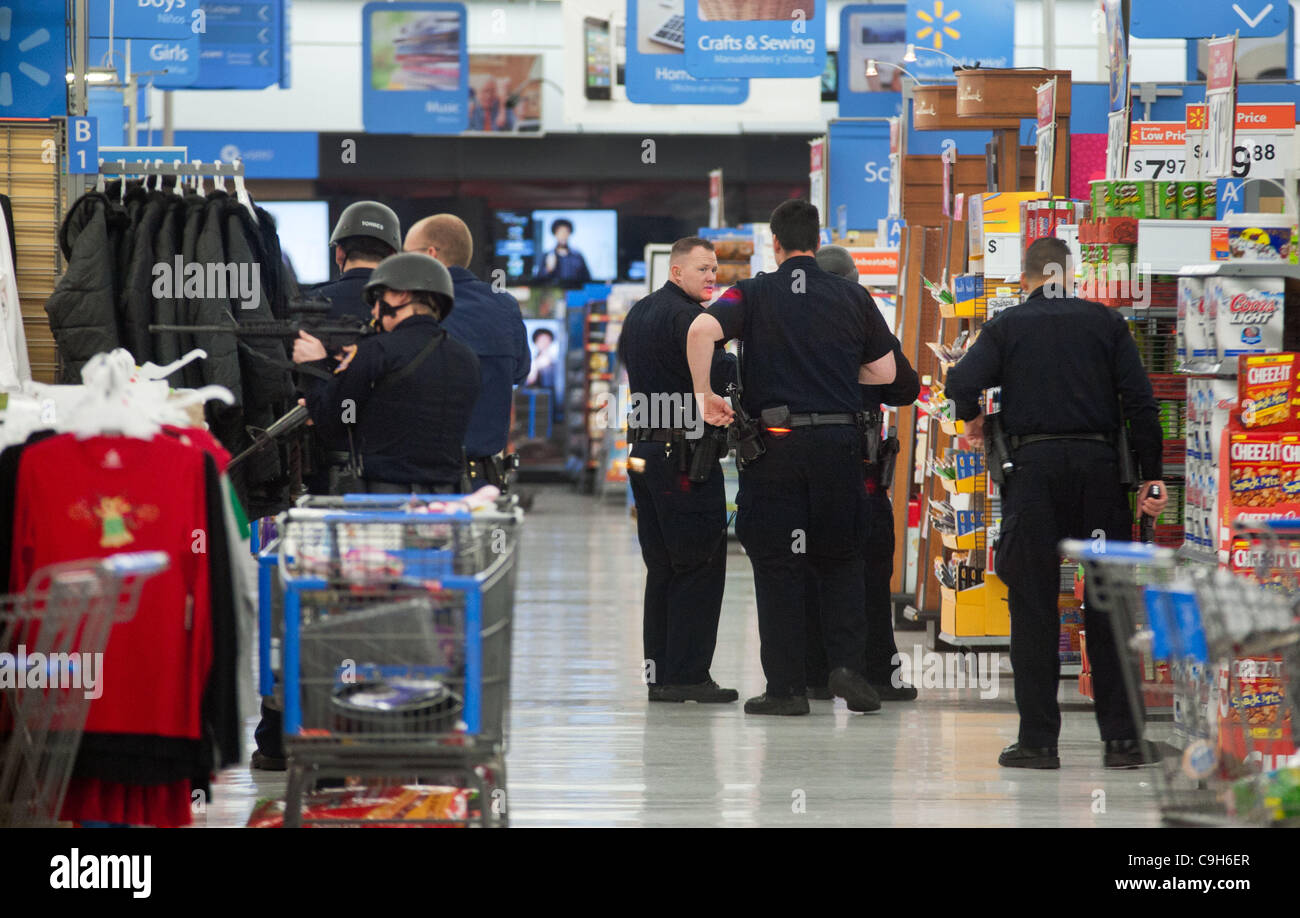 Jan. 2, 2012 - Modesto, CA, USA - Modesto Police and California Highway ...