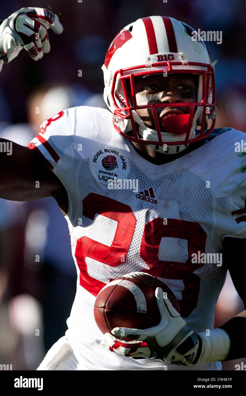 Jan. 2, 2012 - Pasadena, California, U.S - Wisconsin Badgers running ...