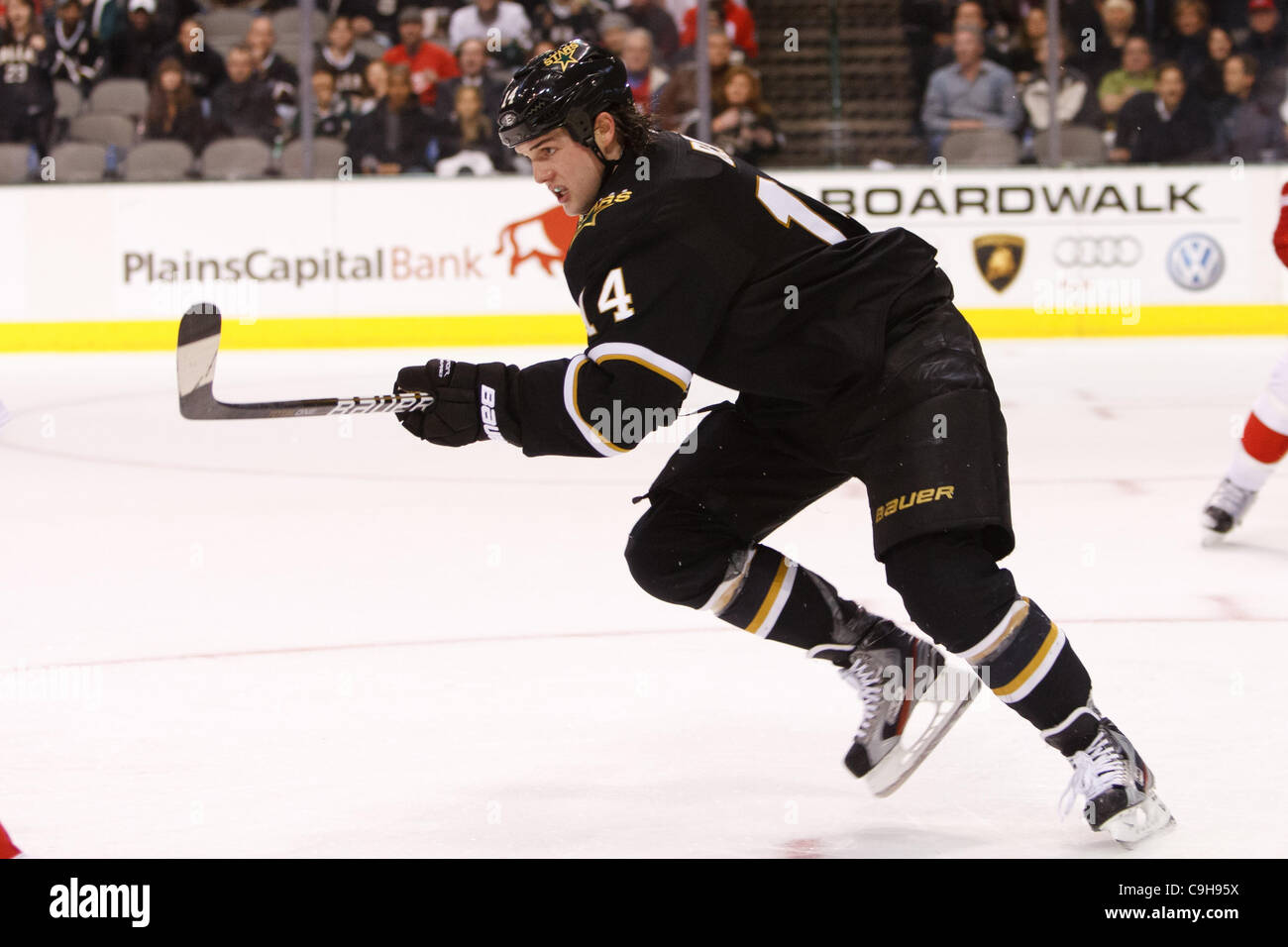 Jan. 3, 2012 - Dallas, Texas, US - Dallas Stars Forward Jamie Benn (14 ...