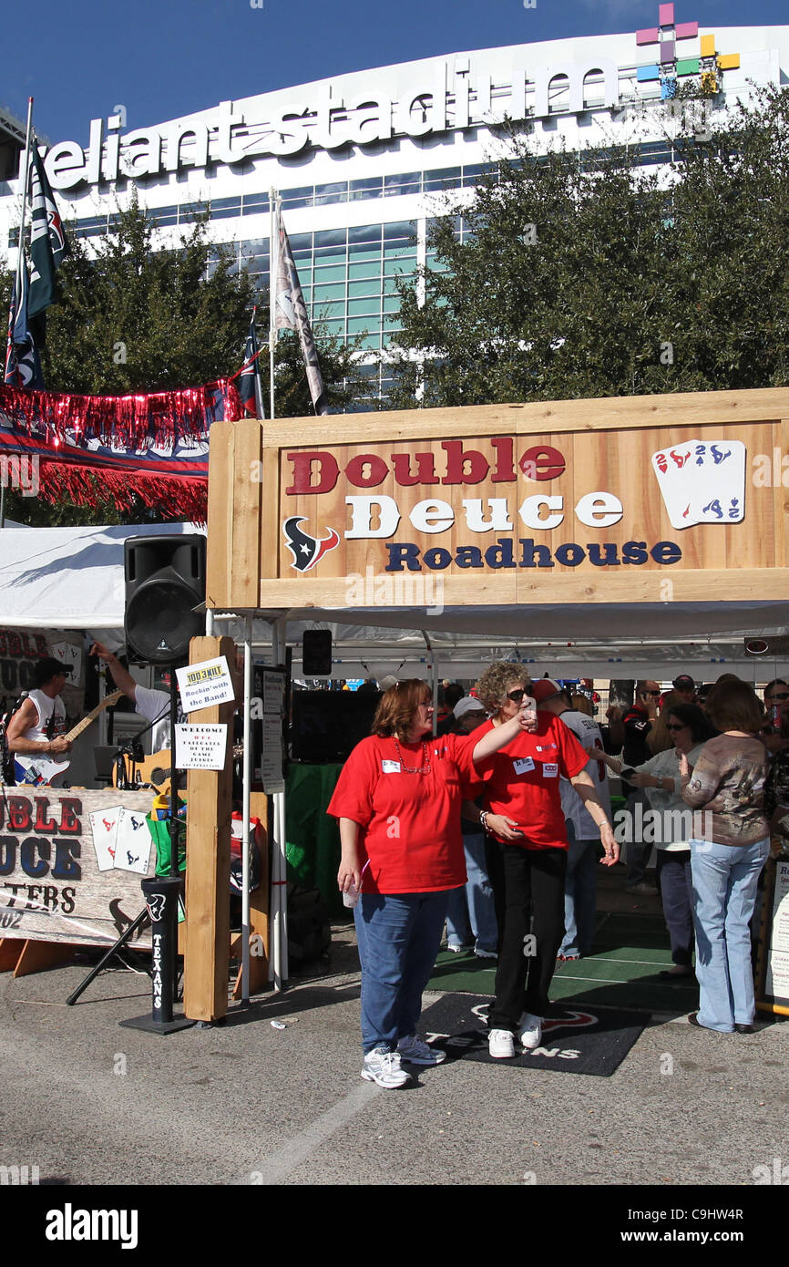 Jan. 7, 2011 - Houston, Texas, U.S - Houston Texans fans tailgating ...