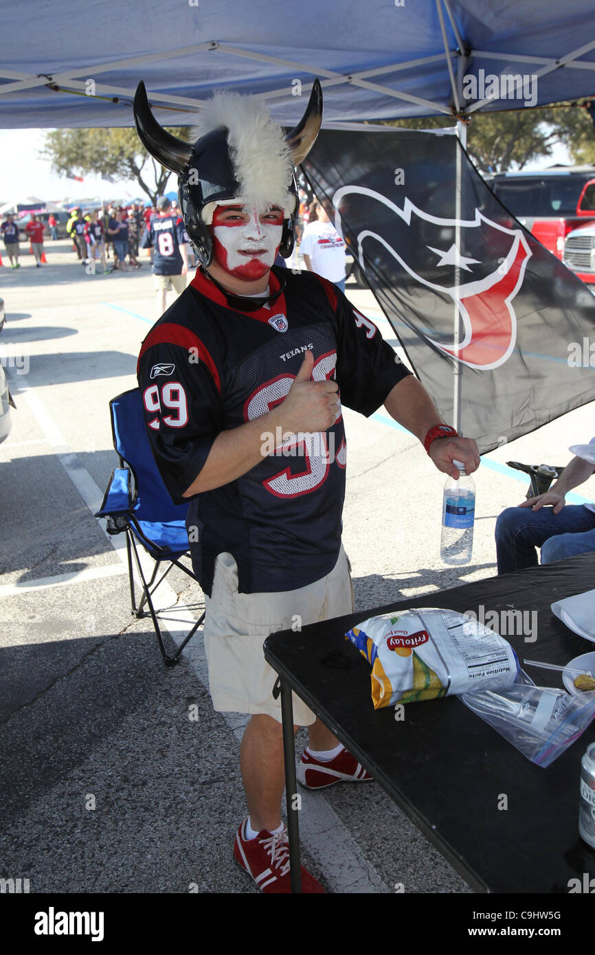 Jan. 7, 2011 - Houston, Texas, U.S - Houston Texans fans tailgating ...