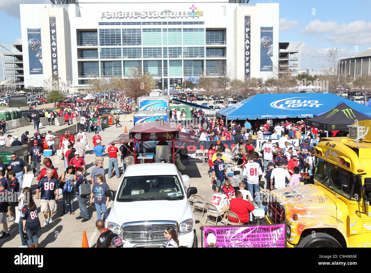 Jan. 7, 2011 - Houston, Texas, U.S - Houston Texans fans tailgating ...
