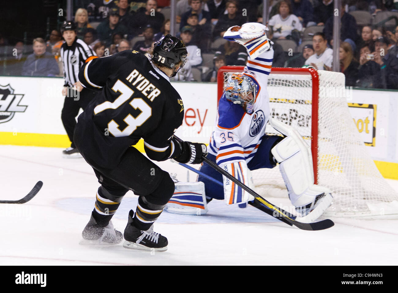 Edmonton oilers dallas stars hi-res stock photography and images - Alamy