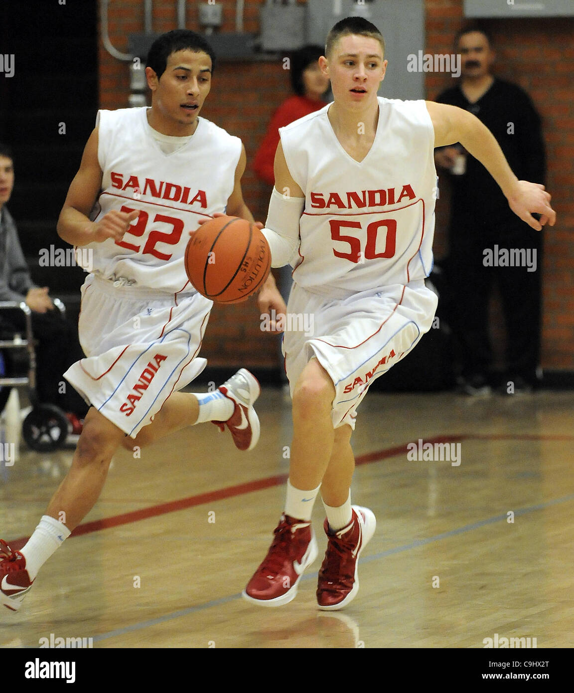 Jan. 6, 2012 - Albuquerque, NM, U.S. - Greg Sorber -- Sandia's Isaiah ...