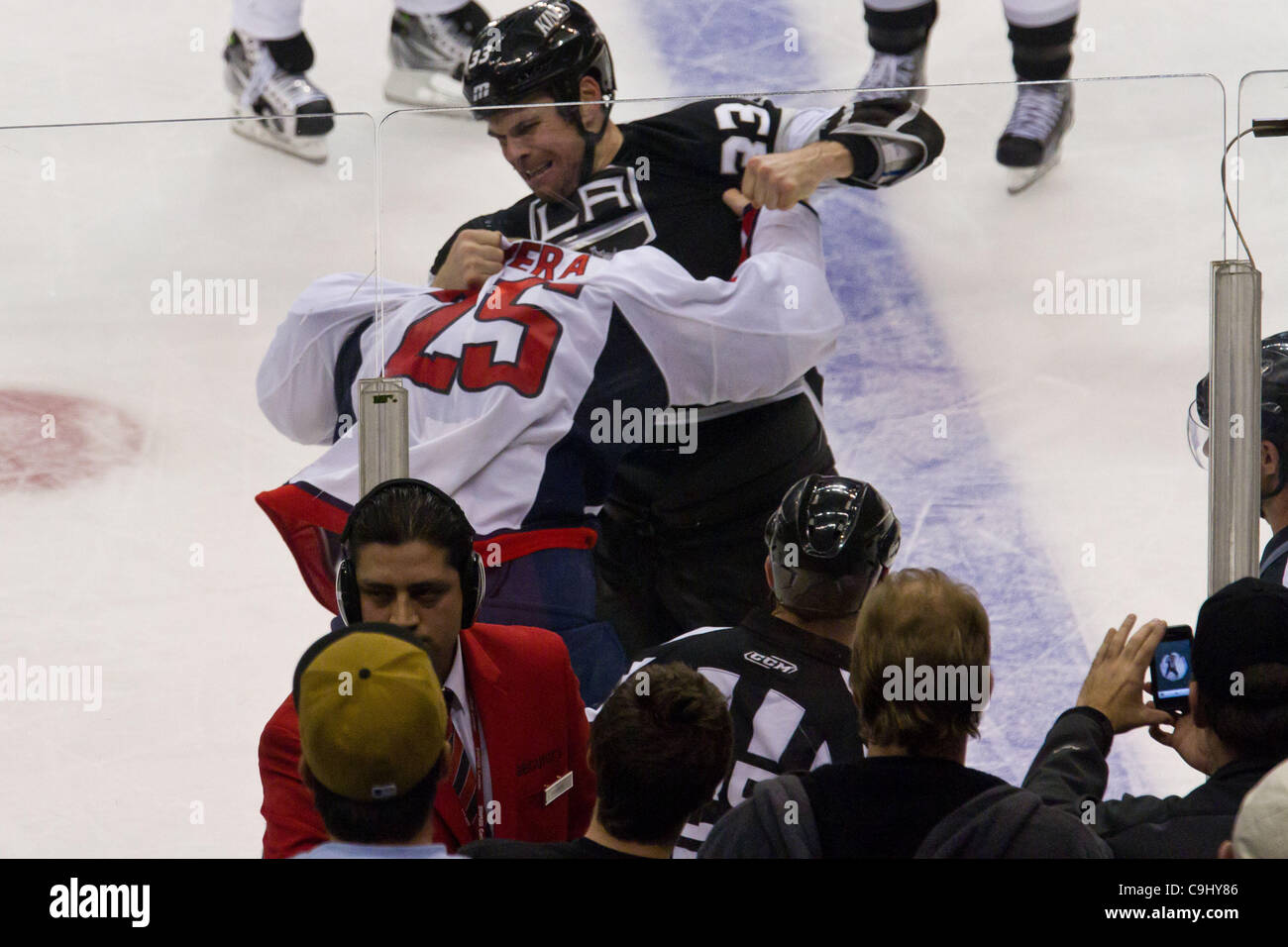 La kings fans hi-res stock photography and images - Alamy