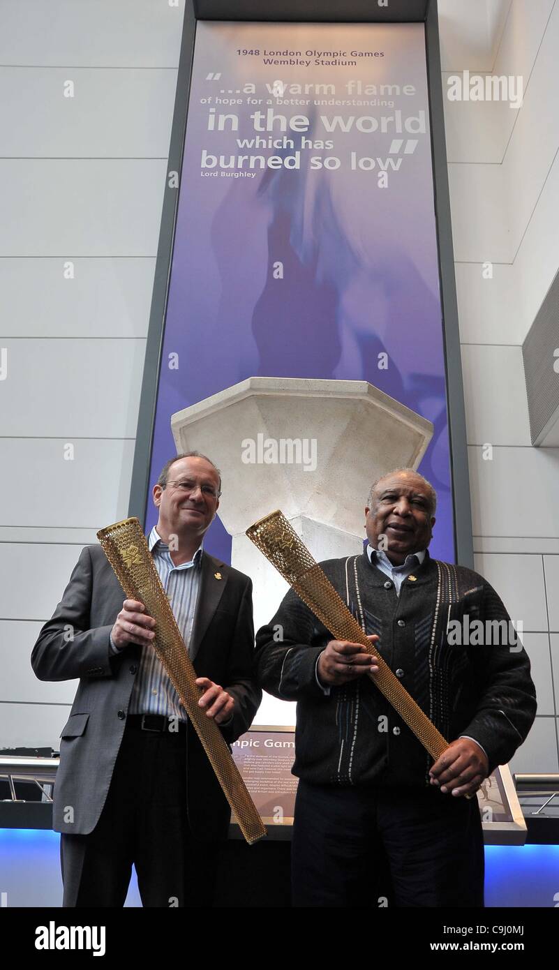 Paul mears torch hi-res stock photography and images - Alamy