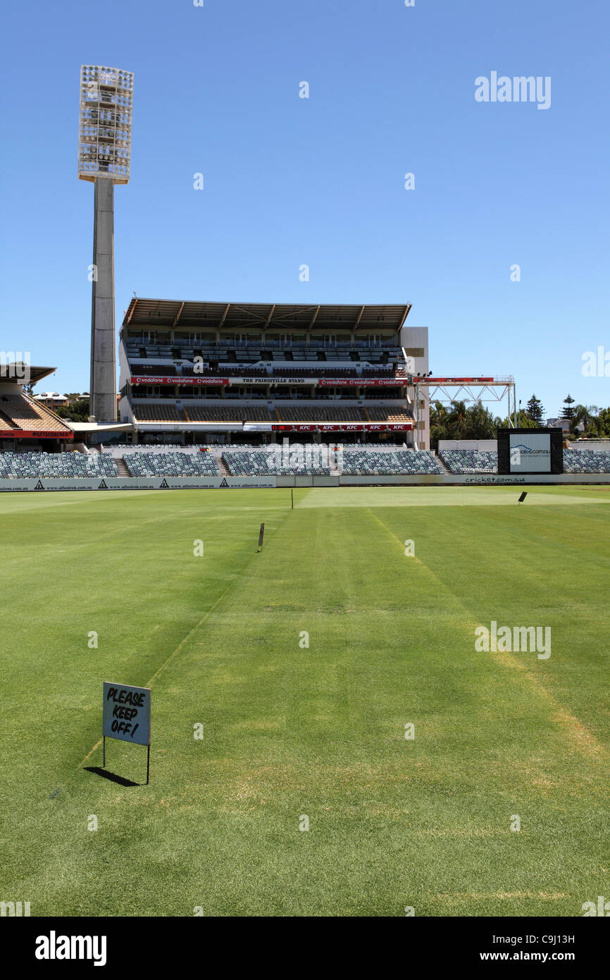 Waca cricket stadium hi-res stock photography and images - Alamy