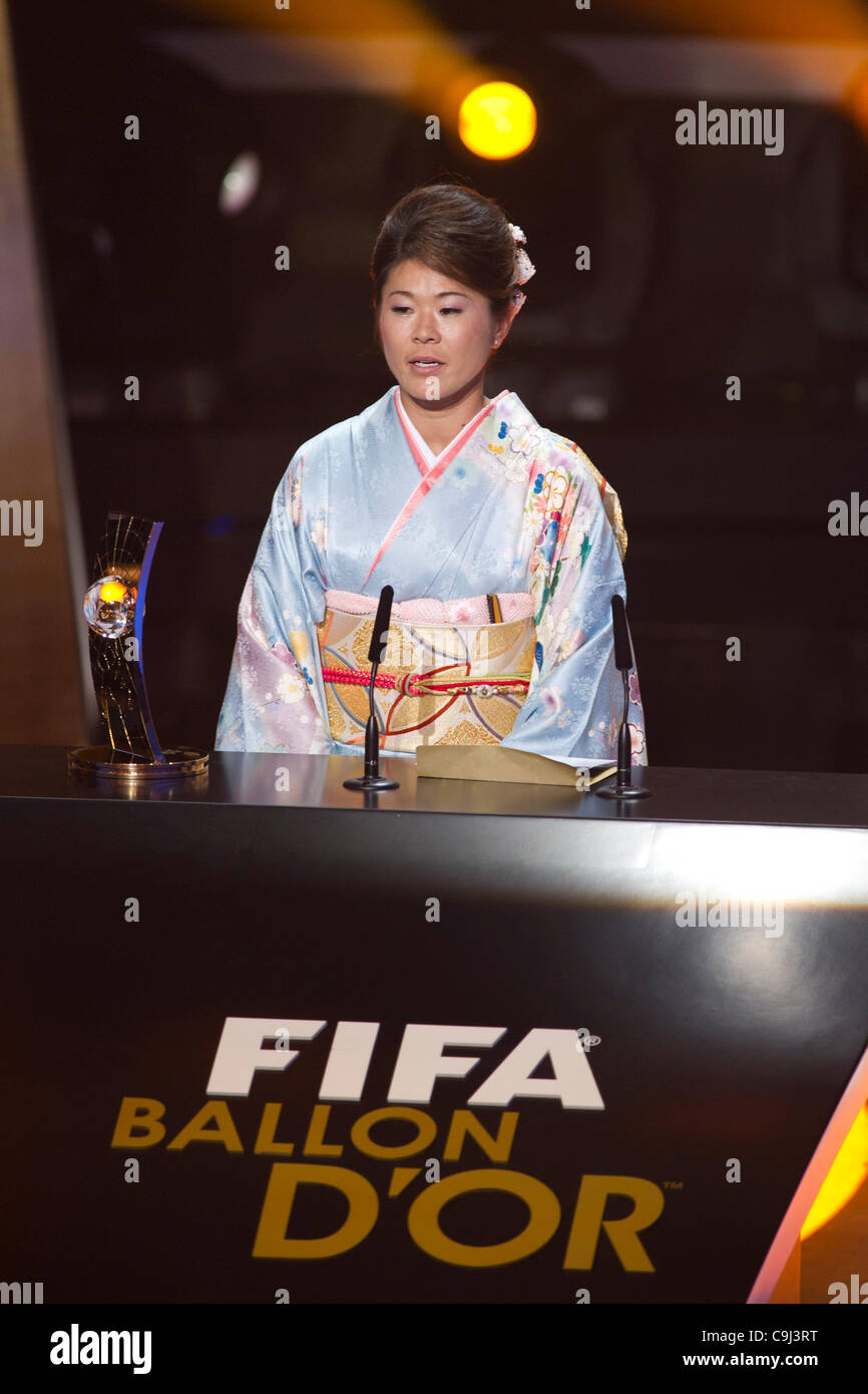Homare Sawa, JANUARY 9, 2012 - Football / Soccer : Homare Sawa makes a ...