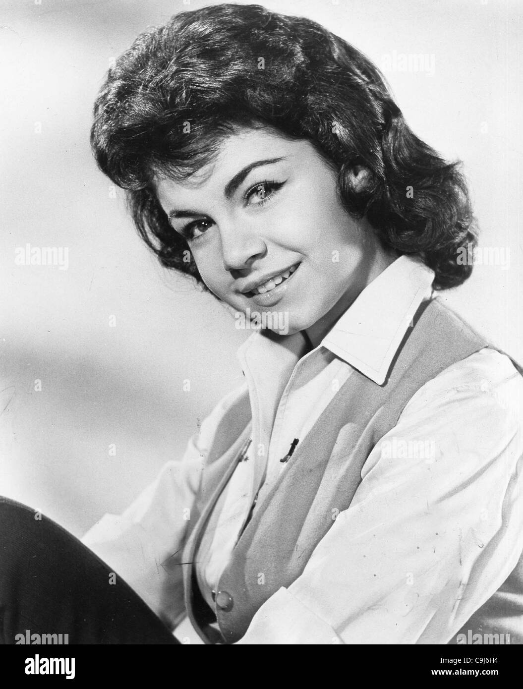 Jan. 6, 2012 - ANNETTE FUNICELLO.Supplied by Photos, inc.(Credit Image ...