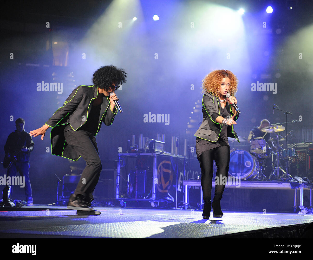 Manwell reyes hi-res stock photography and images - Alamy