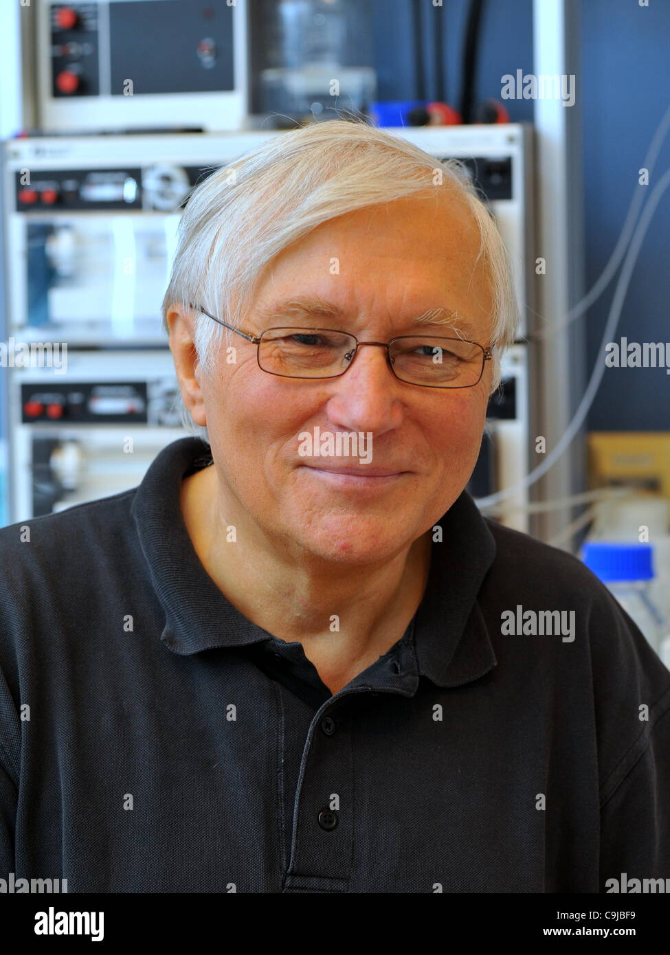 Professor Viktor Brabec from the Biophysical Institute of the Science ...