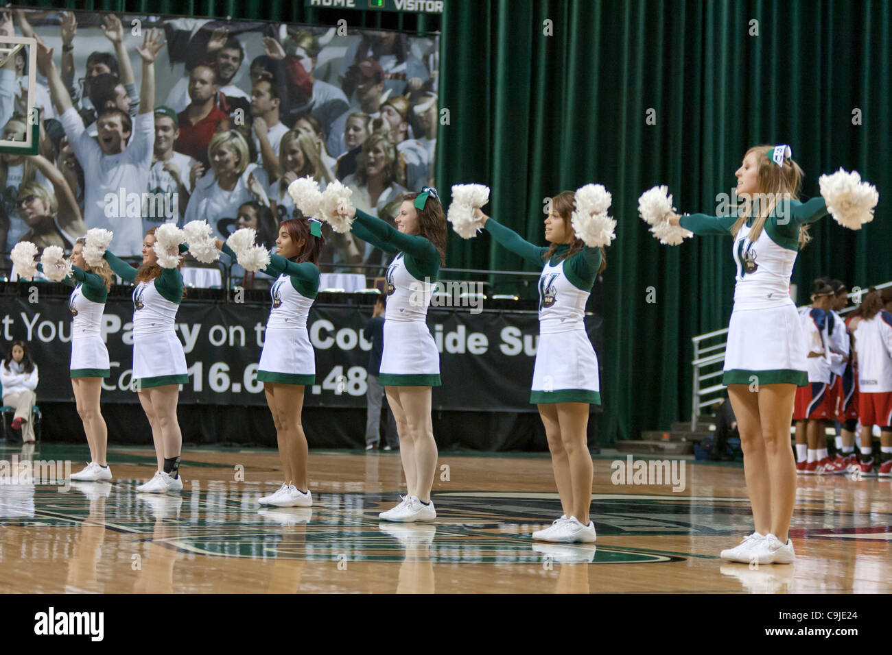 Cleveland state cheerleaders hi-res stock photography and images - Alamy