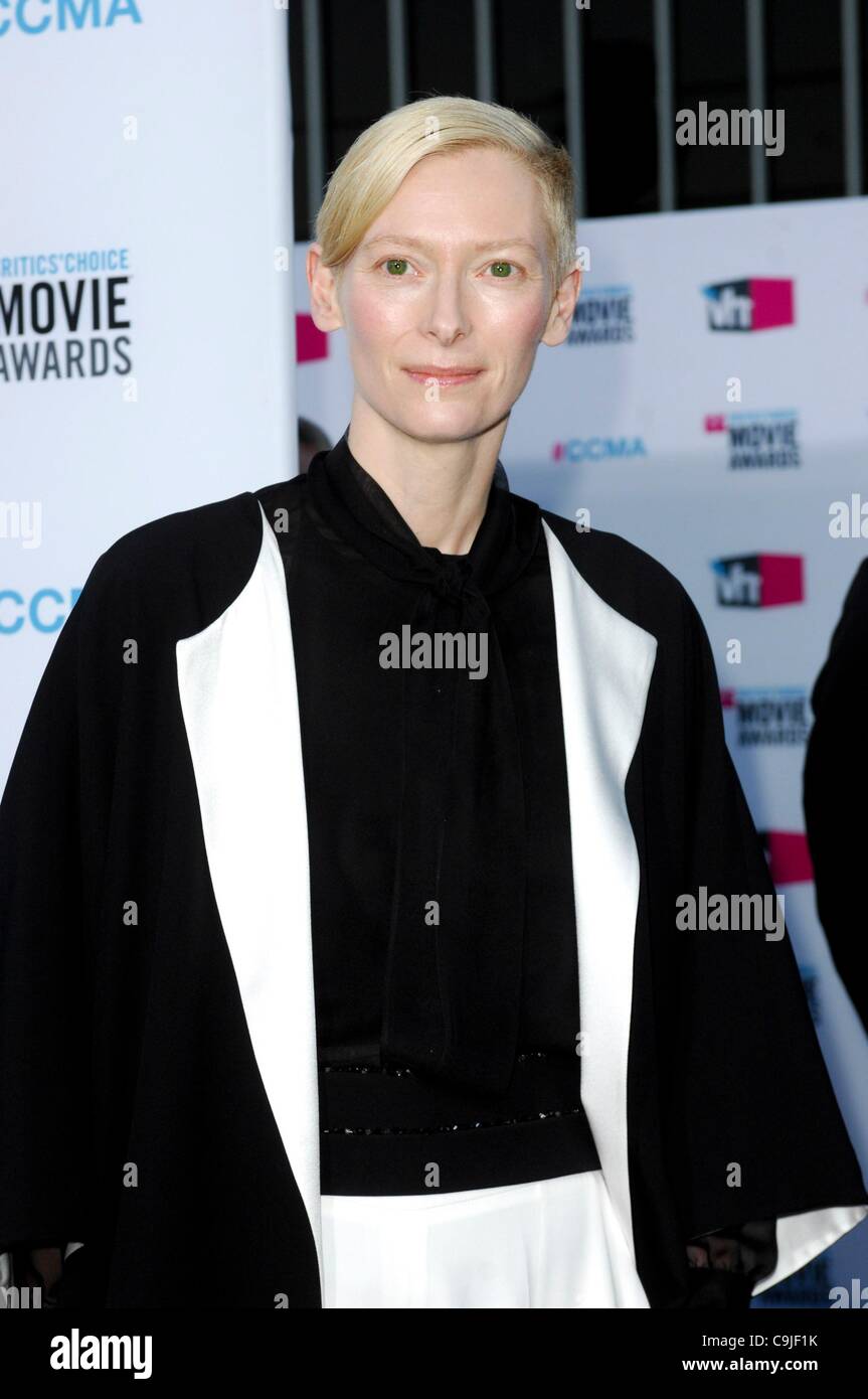 Elizabeth swinton hi-res stock photography and images - Alamy