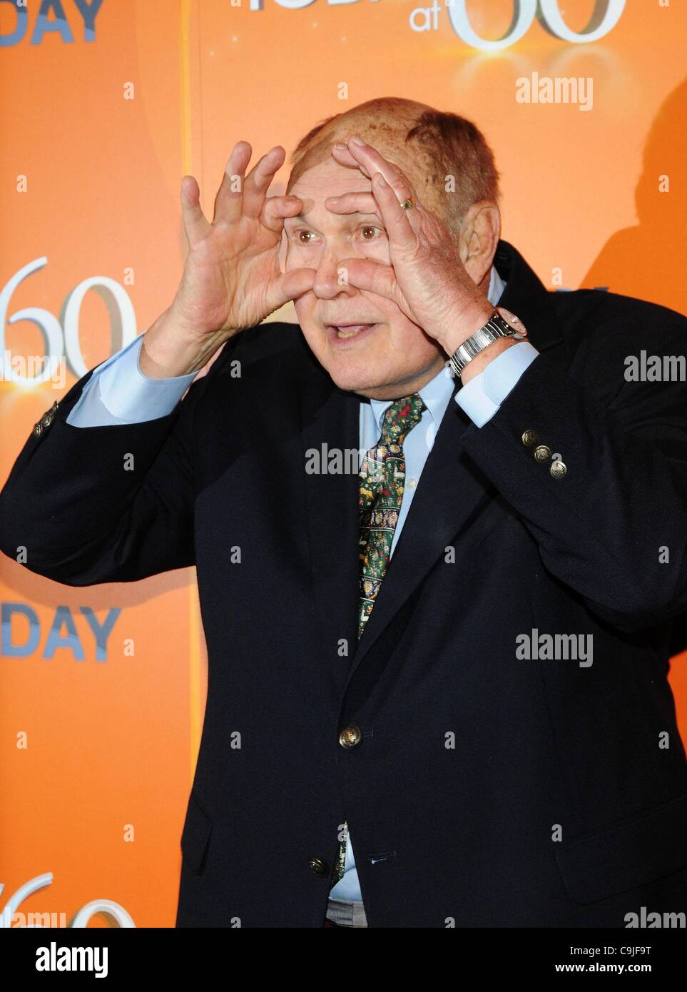 Willard scott the today show hi-res stock photography and images - Alamy